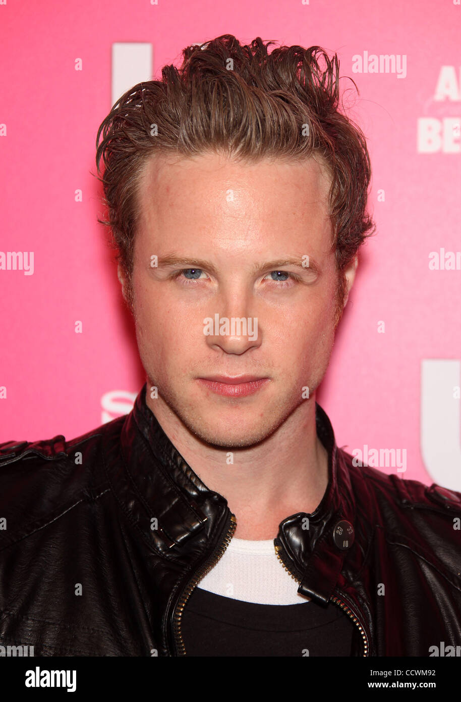 Apr 22, 2010 - Hollywood, California, USA - Actor ASHTON HOLMES ...