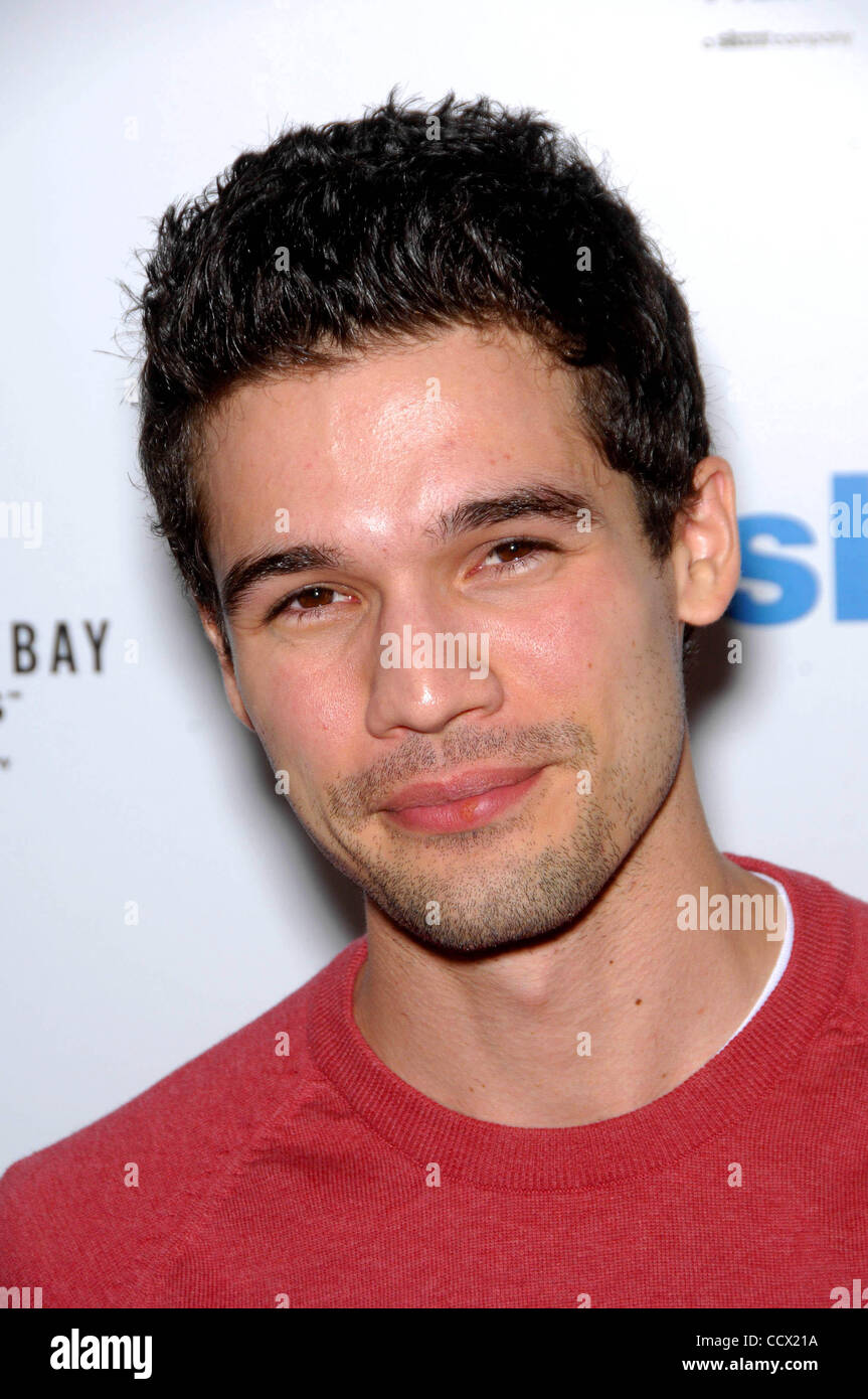 Steven strait during hi-res stock photography and images - Alamy