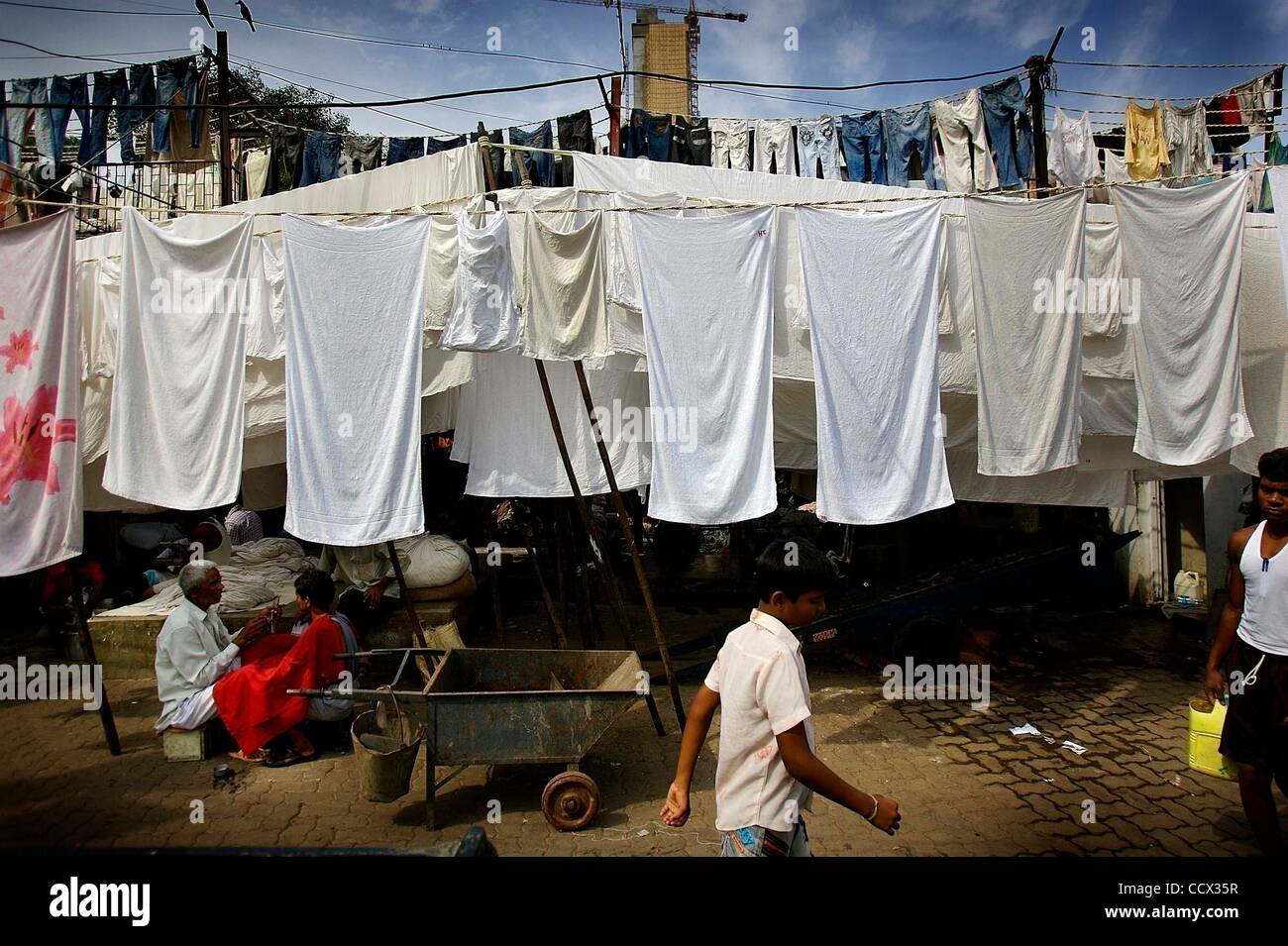 Mumbai migration hi-res stock photography and images - Alamy