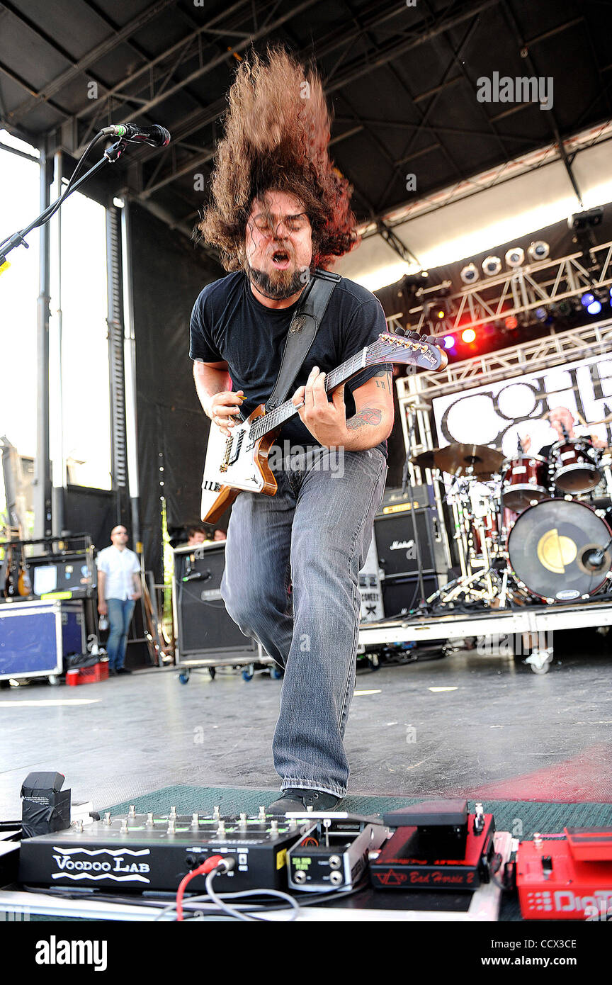May 23, 2010 - Columbus, Ohio; USA - Singer / Guitarist CLAUDIO SANCHEZ ...