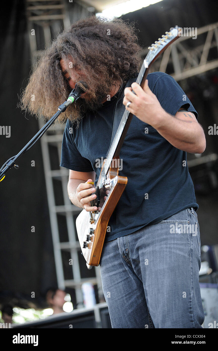 May 23, 2010 - Columbus, Ohio; USA - Singer / Guitarist CLAUDIO SANCHEZ ...