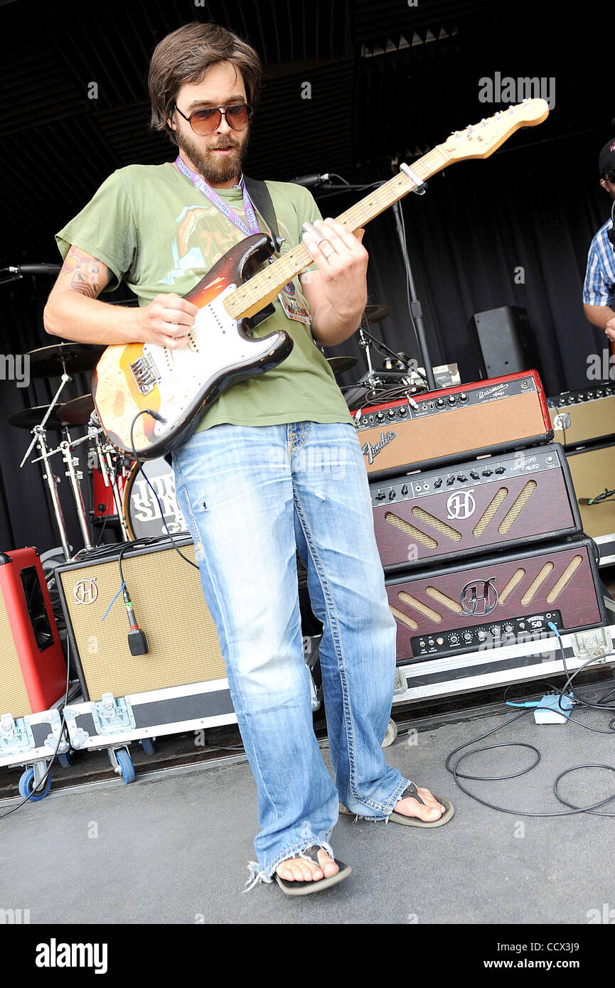 May 28, 2010 - Raleigh, North Carolina; USA - Singer / Guitarist ...