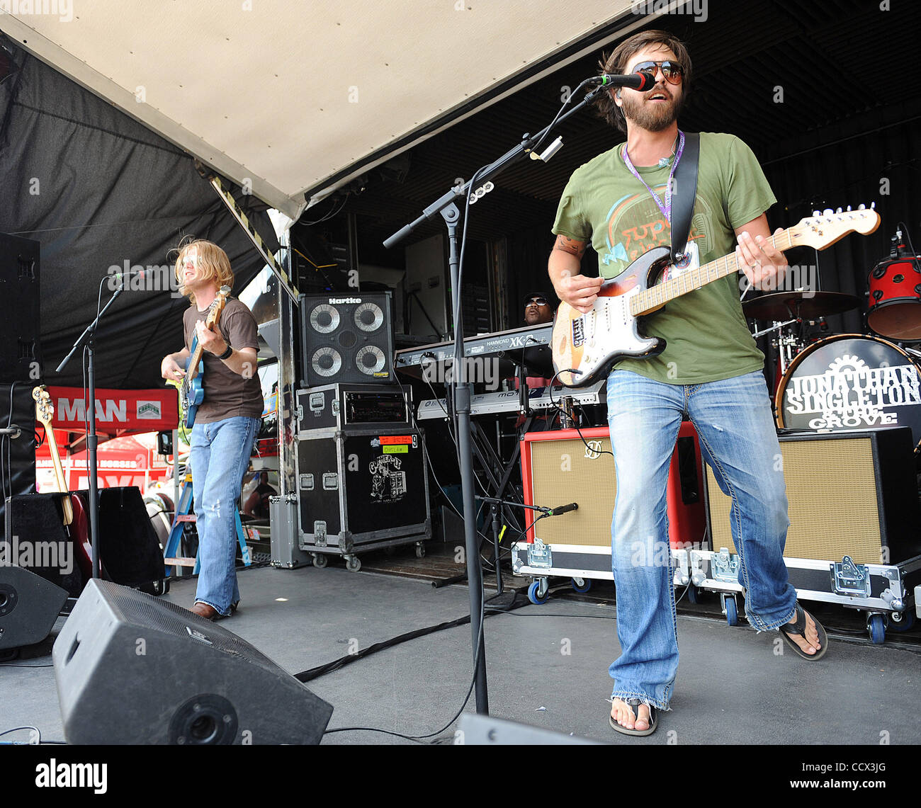 Jonathan singleton hi-res stock photography and images - Alamy