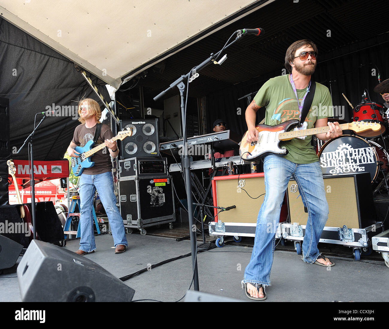 Jonathan singleton hi-res stock photography and images - Alamy