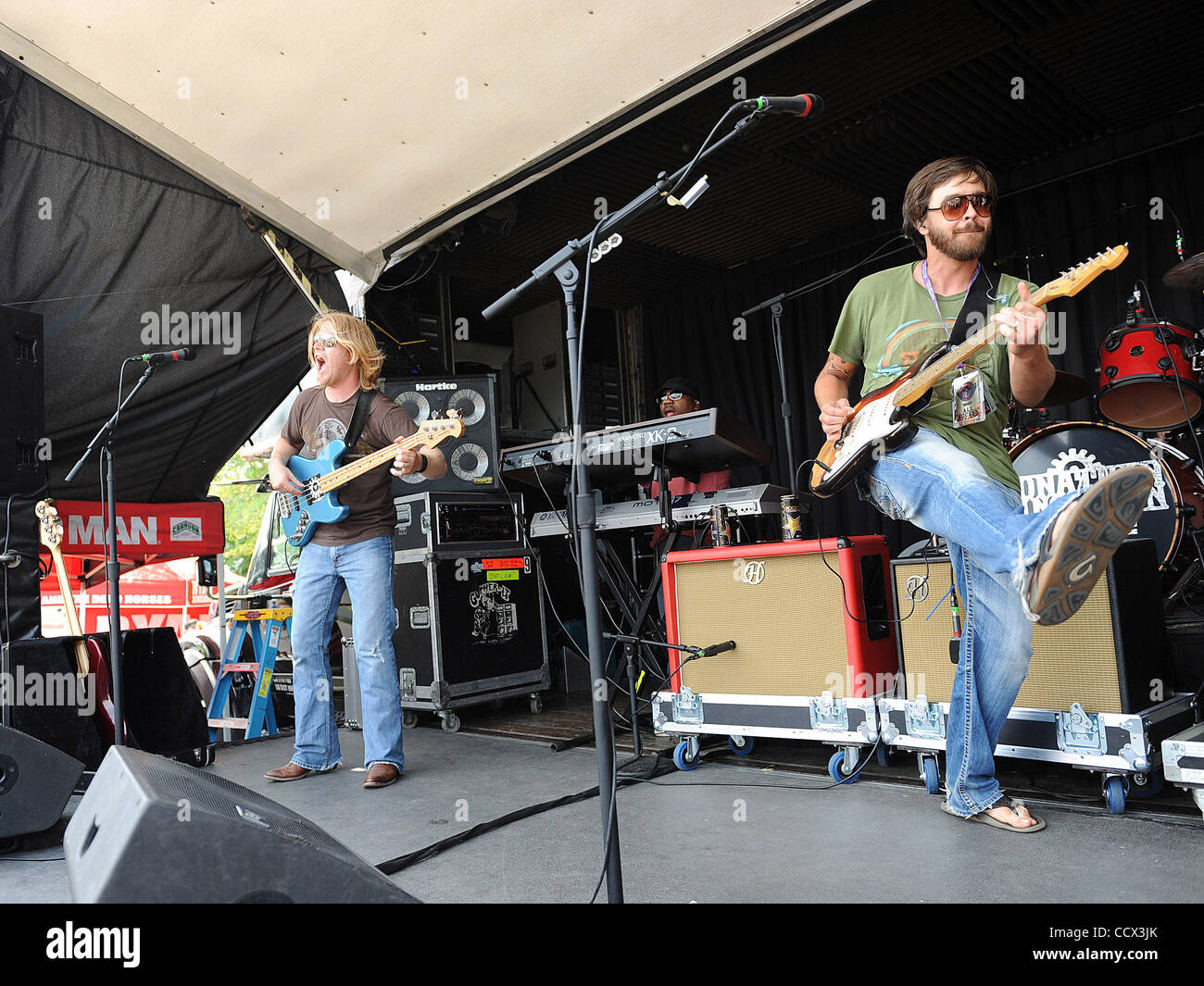 Jonathan singleton hi-res stock photography and images - Alamy