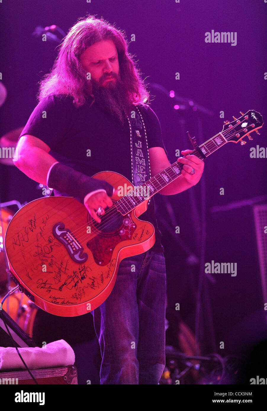 May 28, 2010 - Raleigh, North Carolina; USA - Singer / Guitarist JAMEY ...