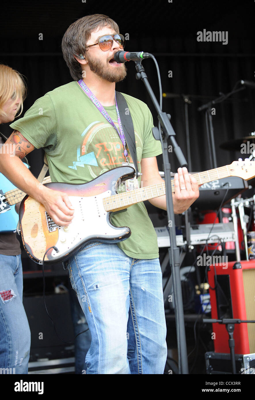 May 28, 2010 - Raleigh, North Carolina; USA - Singer / Guitarist ...