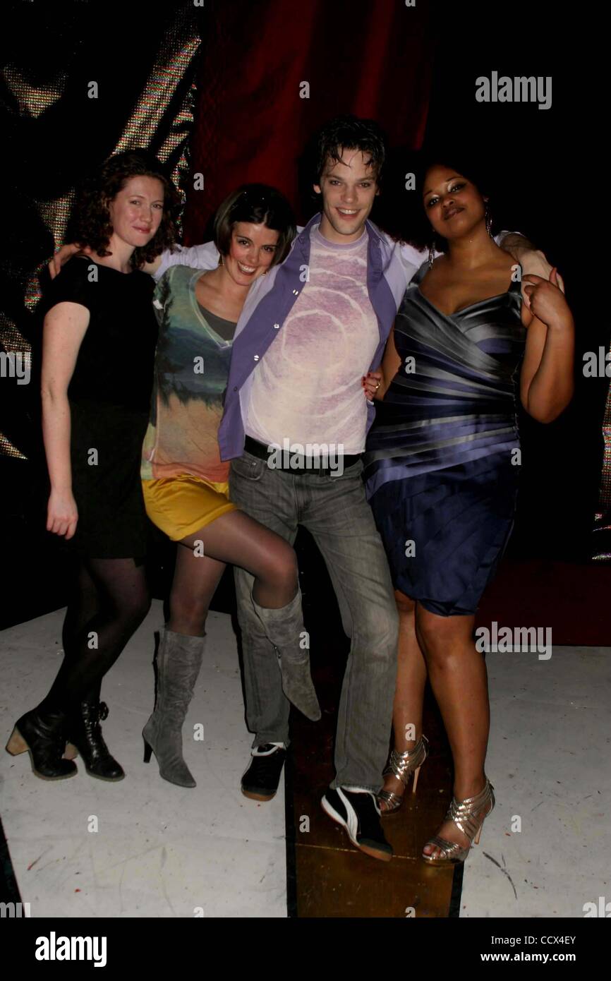 Ryan knowles and anya sapozhnikova hi-res stock photography and images ...