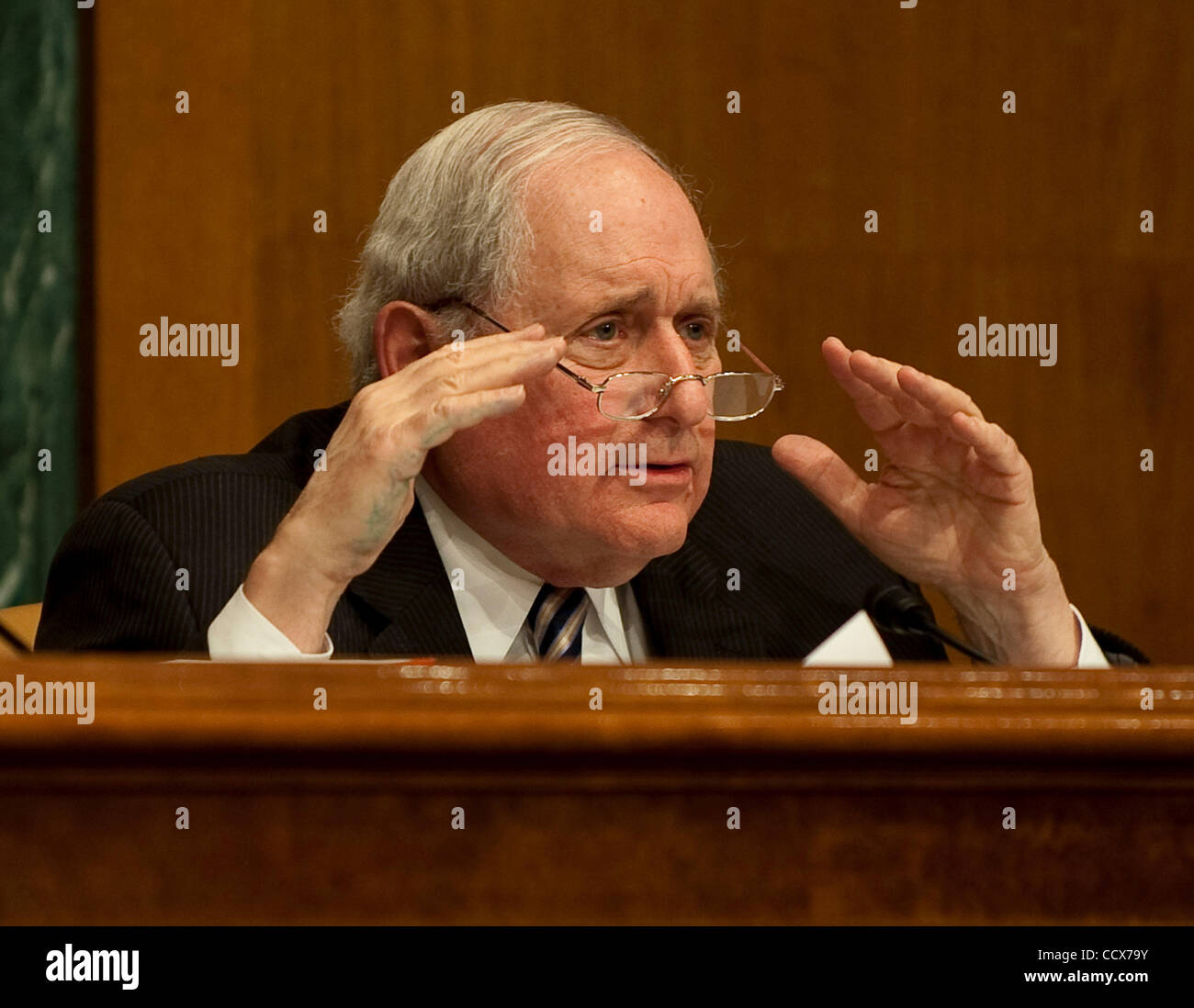 Carl levin hi-res stock photography and images - Alamy