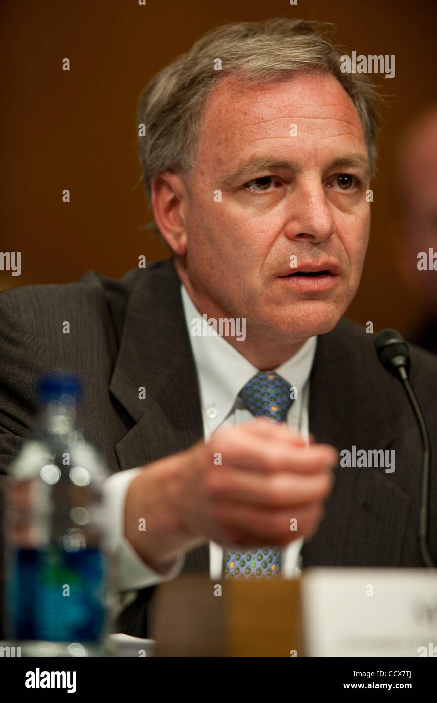 Apr 27,2010 - Washington, District of Columbia USA - David Viniar ...