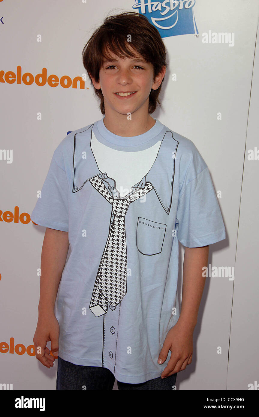 May 02, 2010 - Los Angeles, California, U.S. - ZACHARY GORDON Attends ...