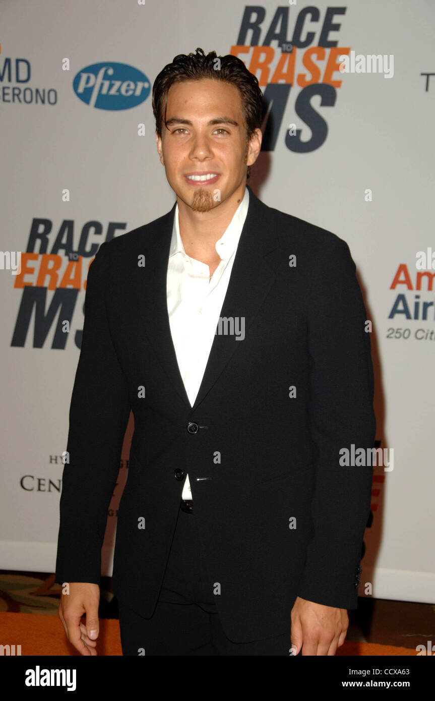 May 07, 2010 - Los Angeles, California, U.S. - APOLO ANTON OHNO Attends ...