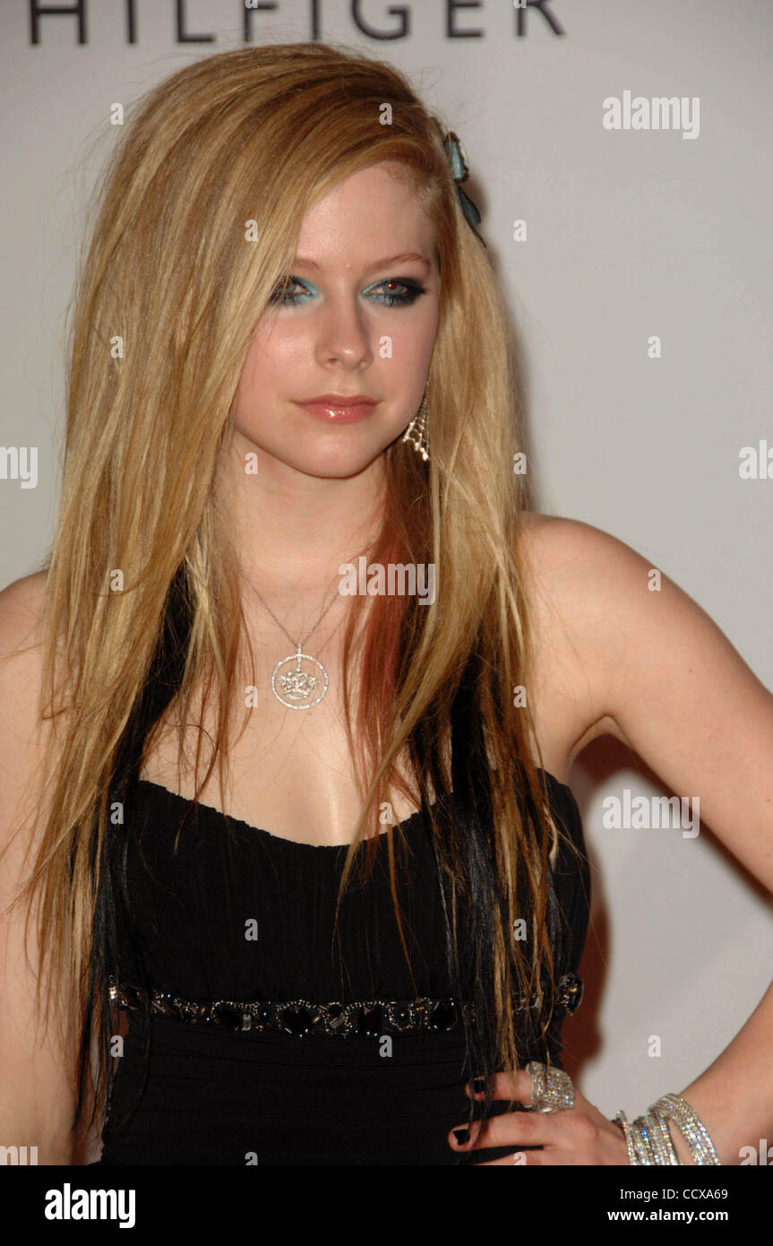May 07, 2010 - Los Angeles, California, U.S. - AVRIL LAVIGNE Attends ...
