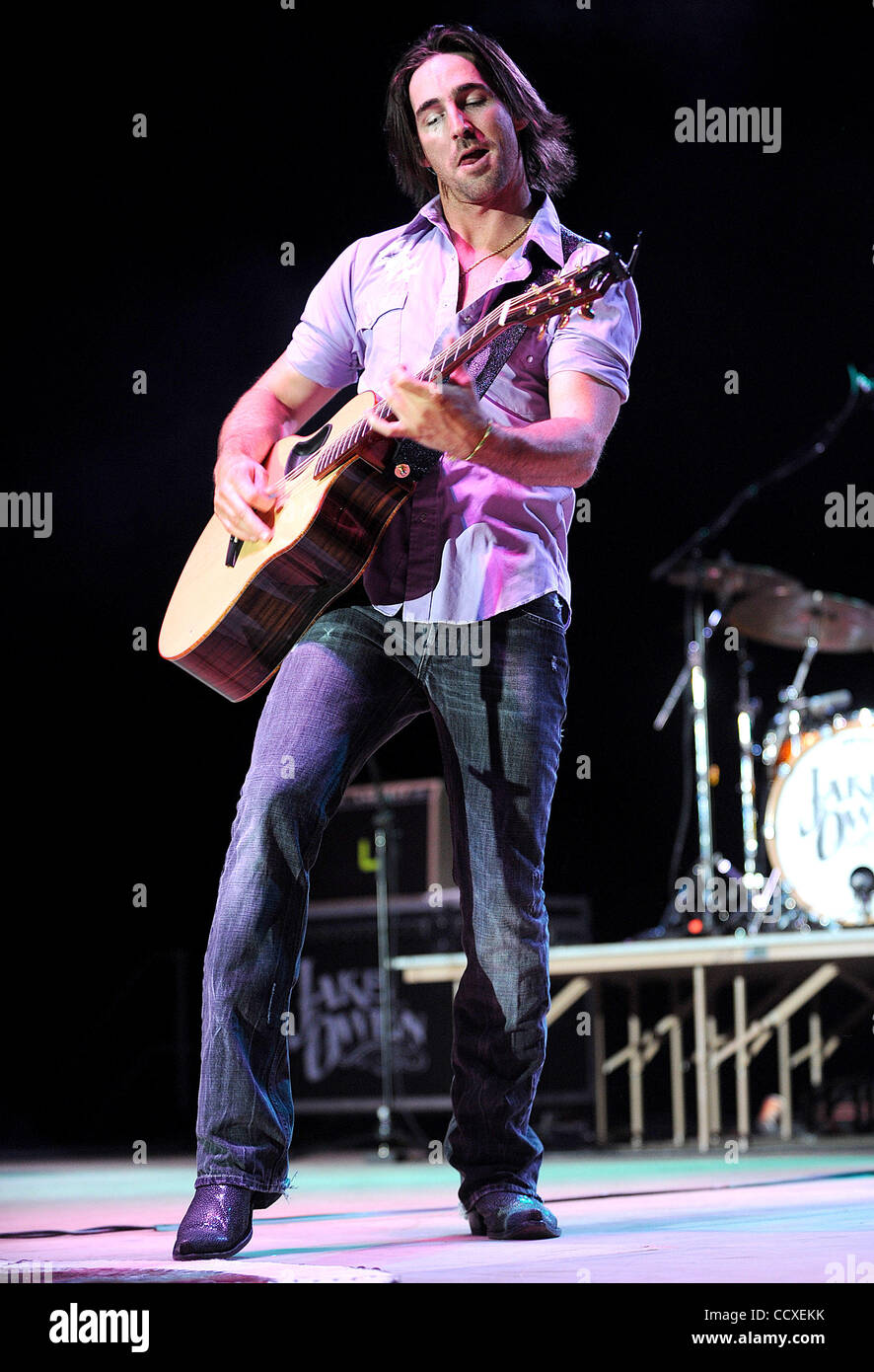 Mar 21, 2010 - Hampton, Virginia; USA - Musician JAKE OWEN performs ...
