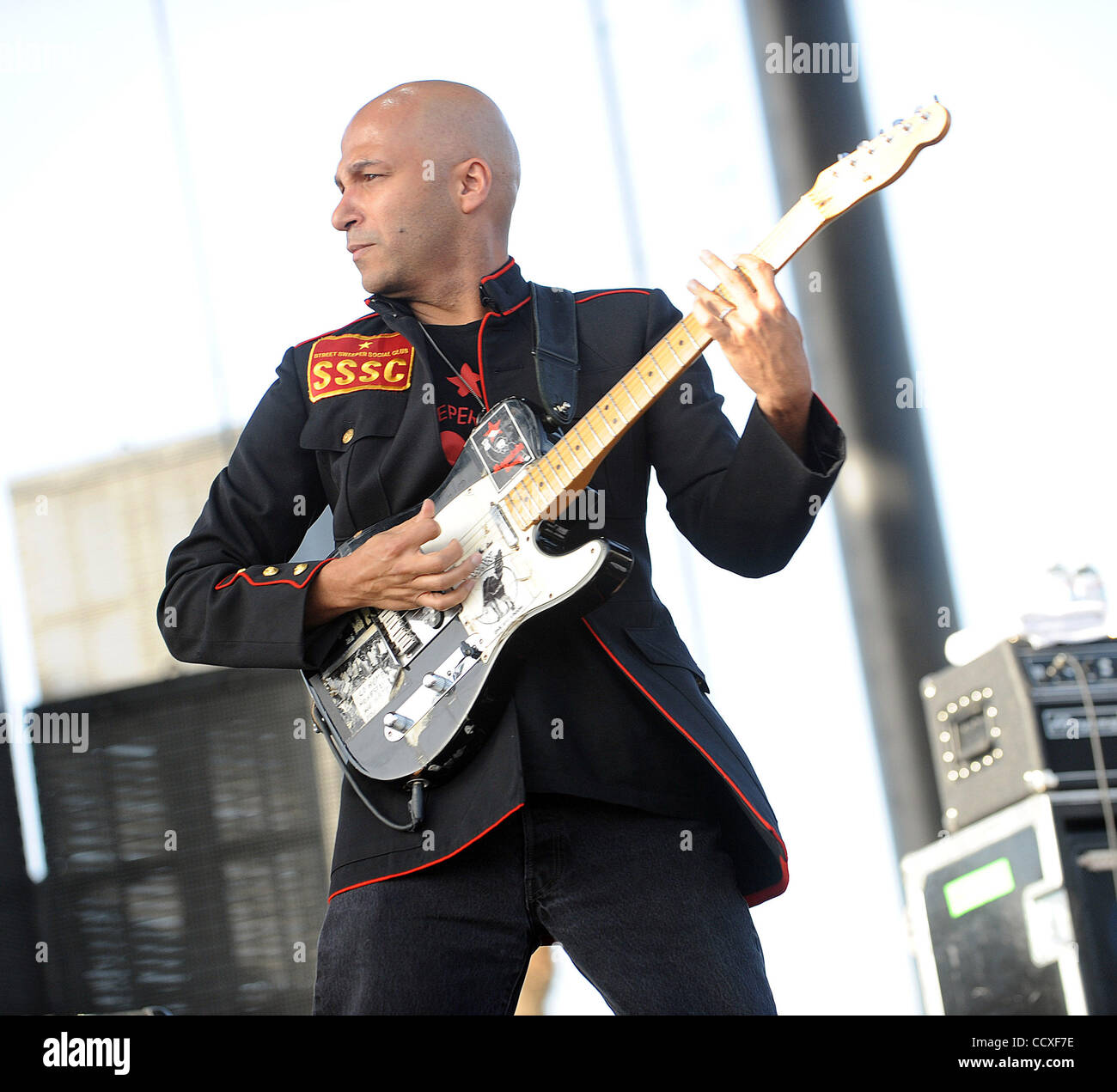 Apr 16, 2010 - Indio, California; USA - Guitarist TOM MORELLO of the ...