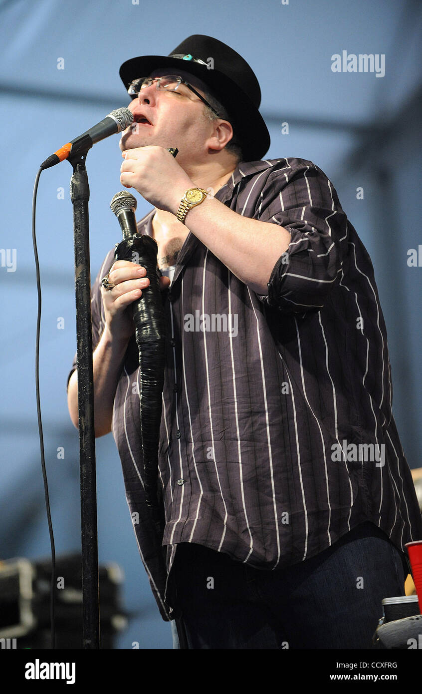 Blues traveler band hi-res stock photography and images - Alamy