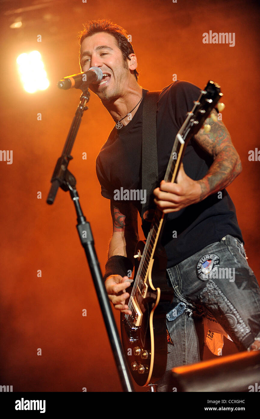 May 22, 2010 - Columbus, Ohio; USA - Singer SULLY ERNA of the band ...