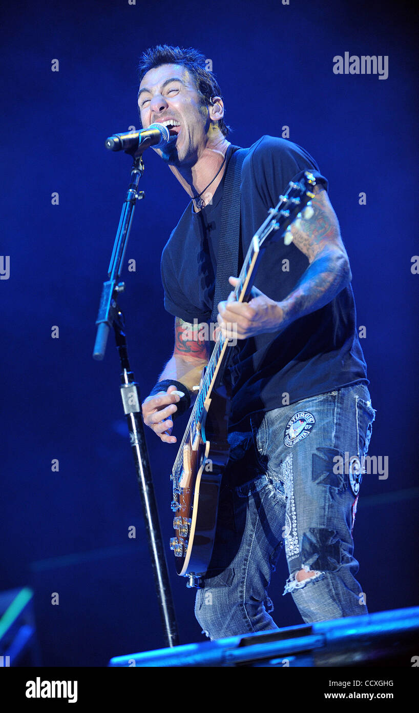 May 22, 2010 - Columbus, Ohio; USA - Singer SULLY ERNA of the band ...