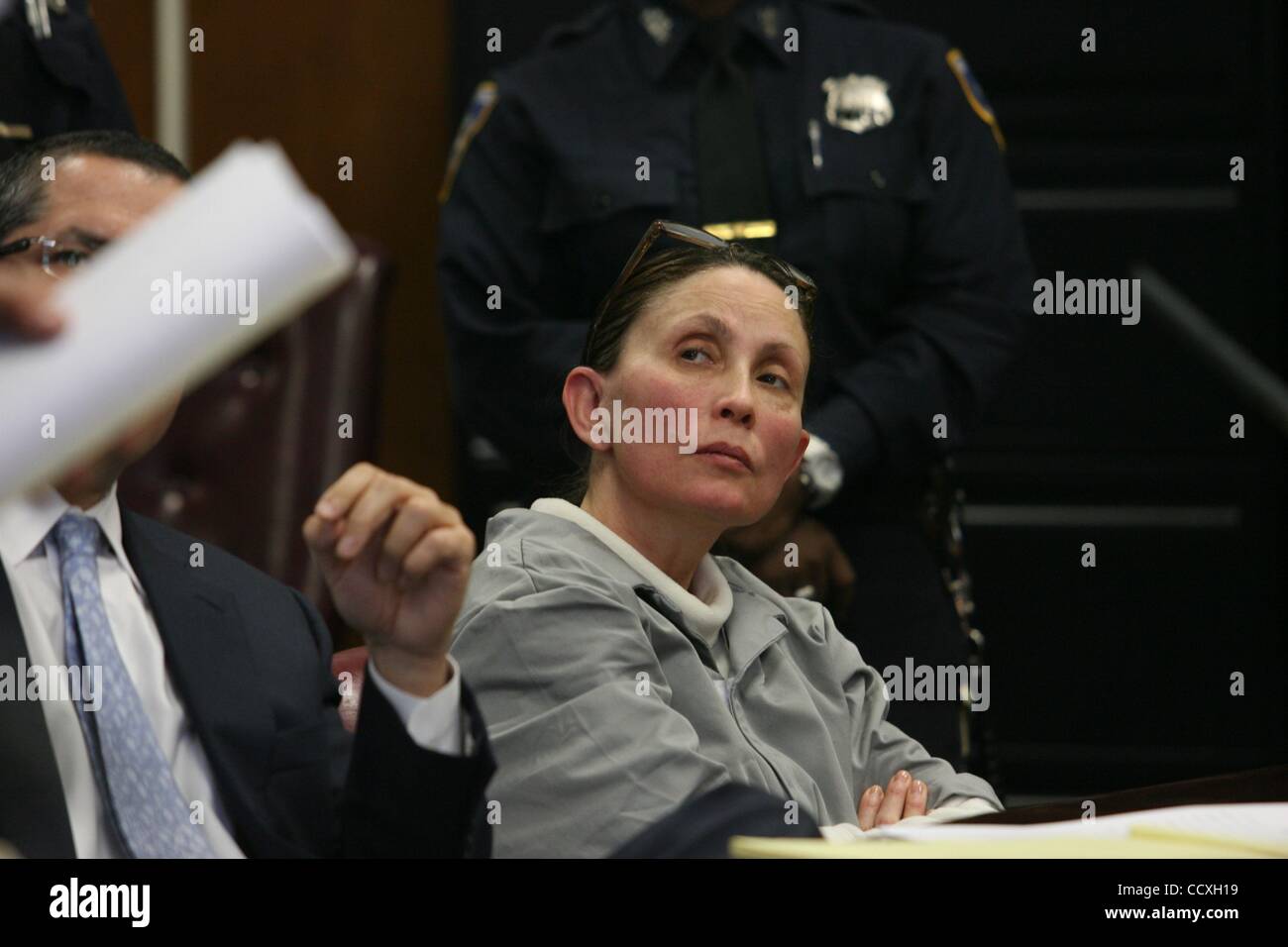 Hotel murder hearing hi-res stock photography and images - Alamy