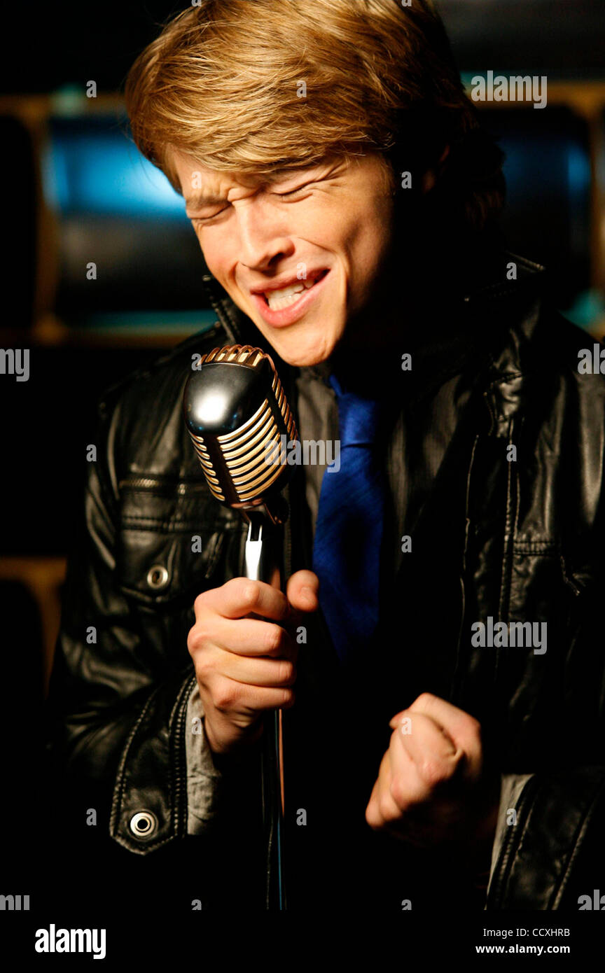 Sterling Knight Starstruck