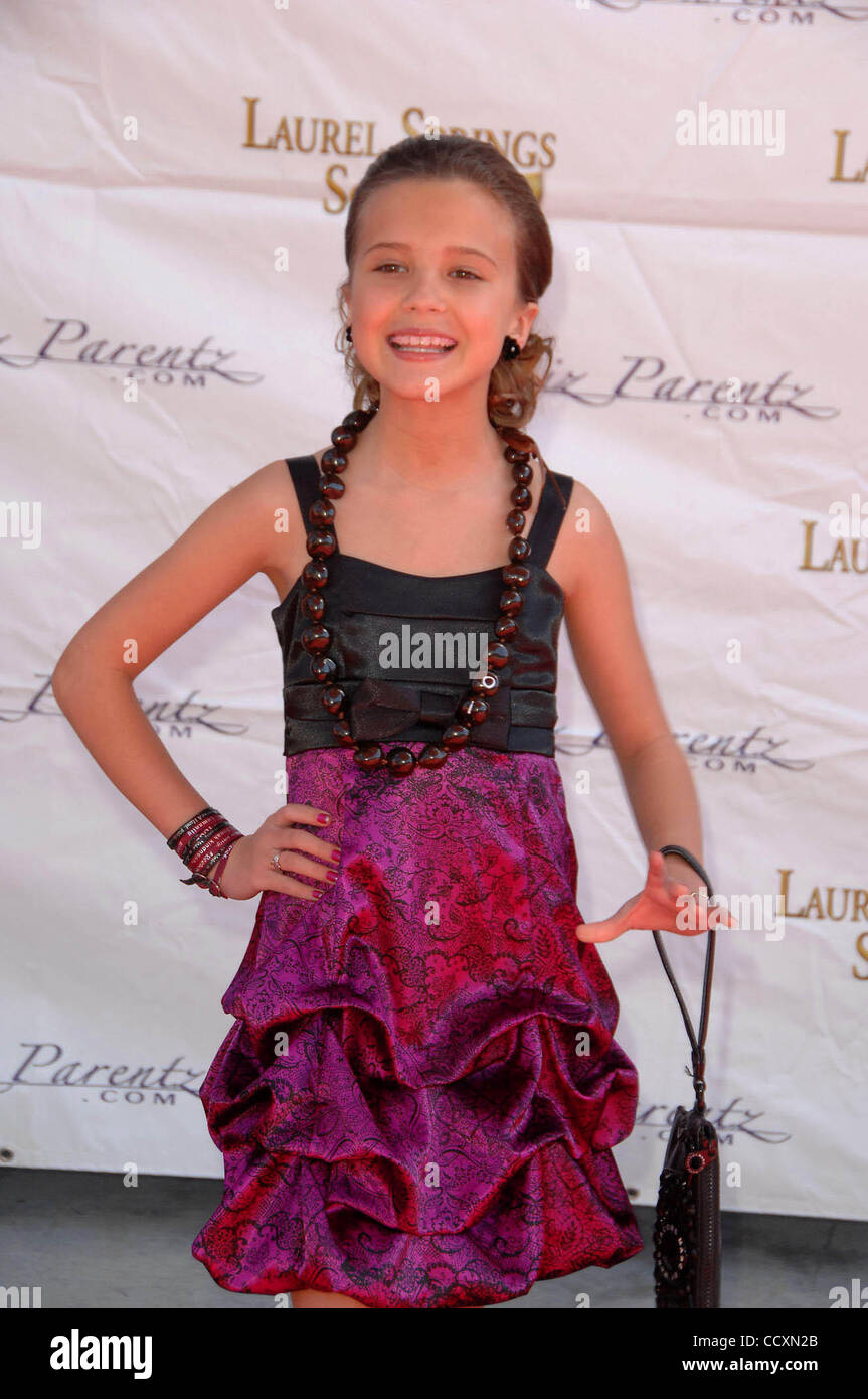 Mar. 14, 2010 - Los Angeles, California, United States - TAYLOR LONG ...