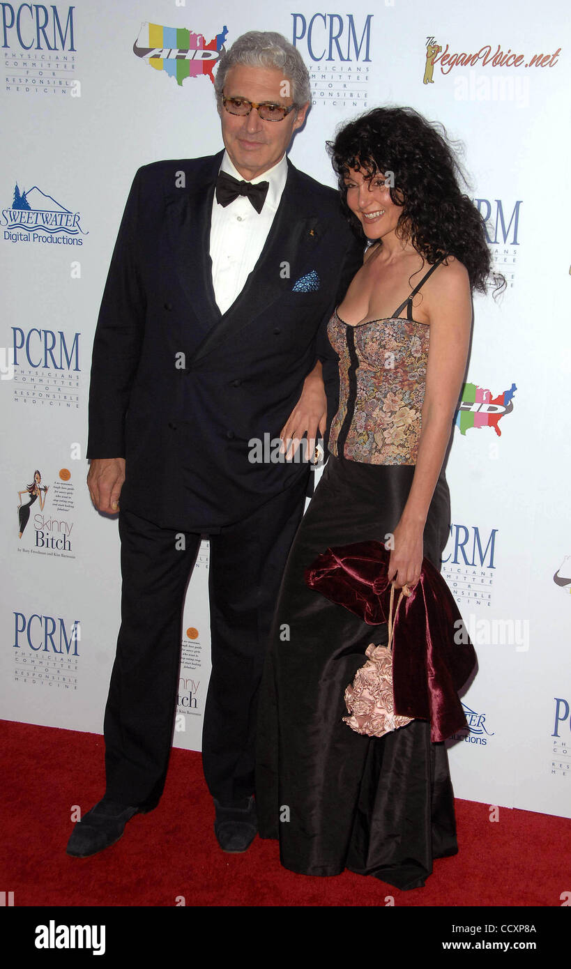 Michael nouri art compassion pcrm hi-res stock photography and images ...