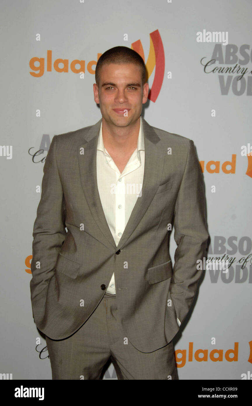 Mark Salling Abs