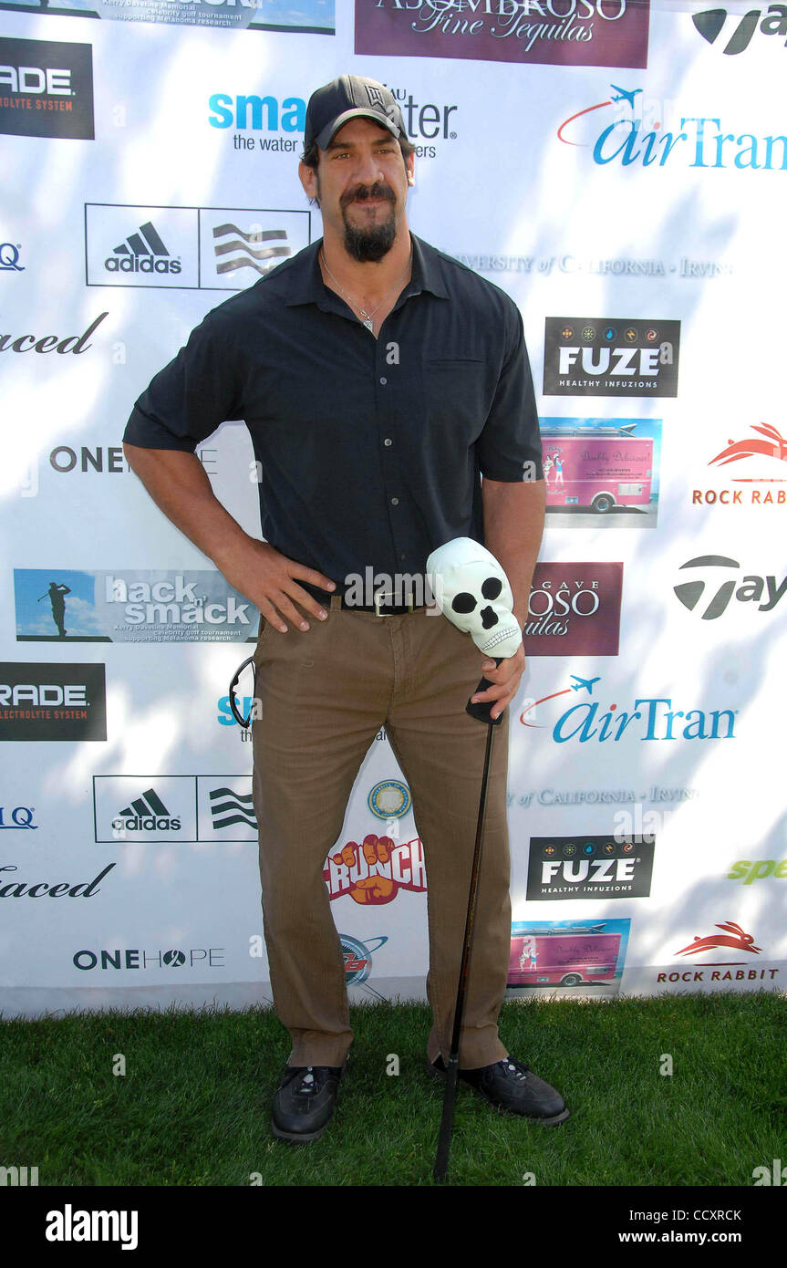 Apr. 19, 2010 - Los Angeles, California, U.S. - MATTHEW WILLING Attends ...