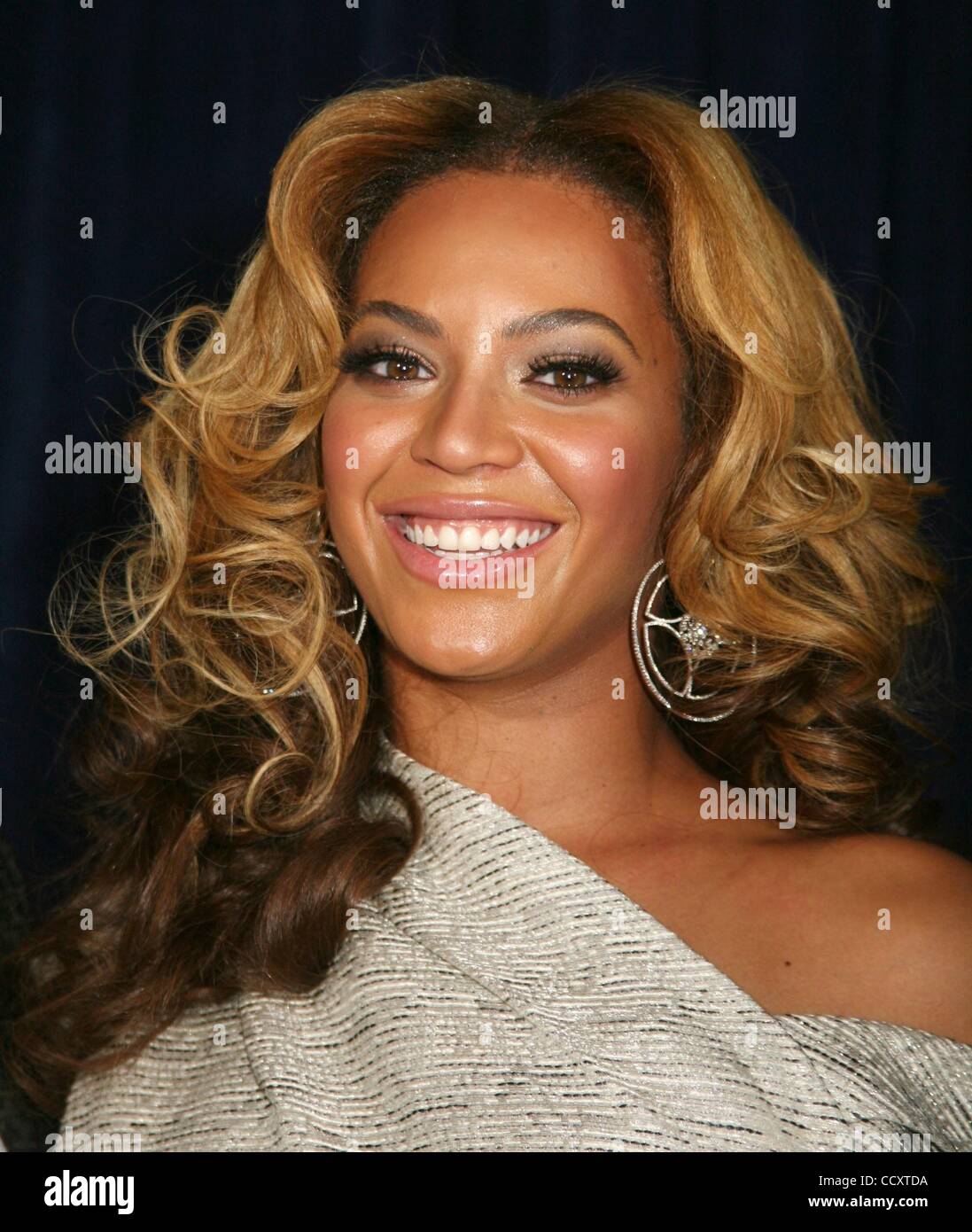 Mar 05, 2010 - New York, New York, USA - Singer BEYONCE KNOWLES attends ...