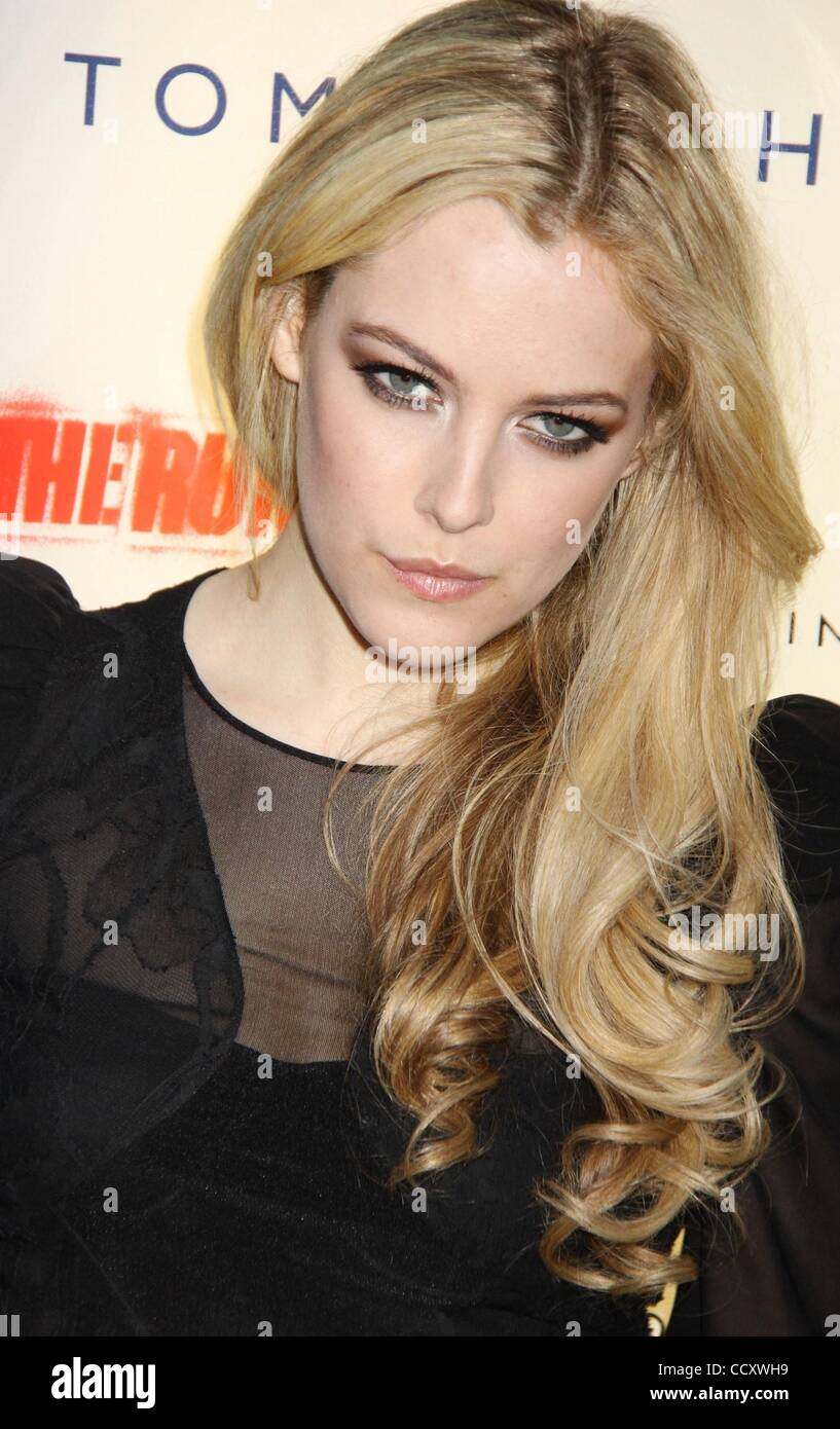 Riley keough model hi-res stock photography and images - Alamy