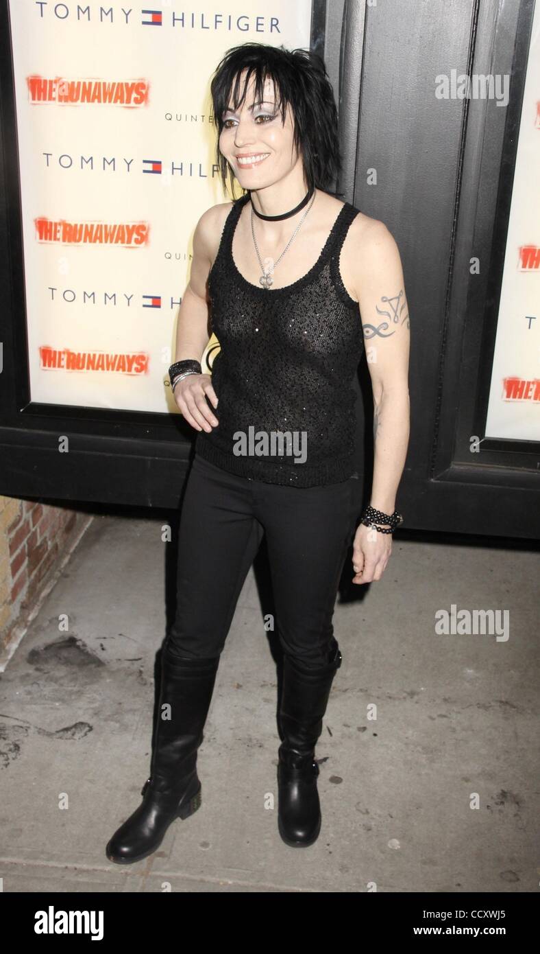 Joan jett singer hi-res stock photography and images - Alamy