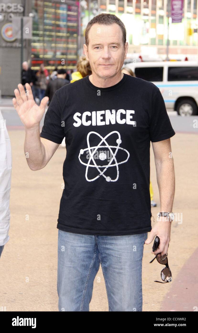 Mar 19, 2010 - New York, New York, USA - Actor BRYAN CRANSTON poses for ...