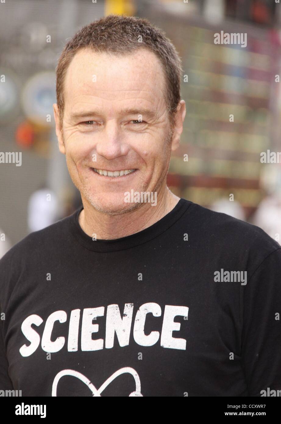 Mar 19, 2010 - New York, New York, USA - Actor BRYAN CRANSTON poses for ...