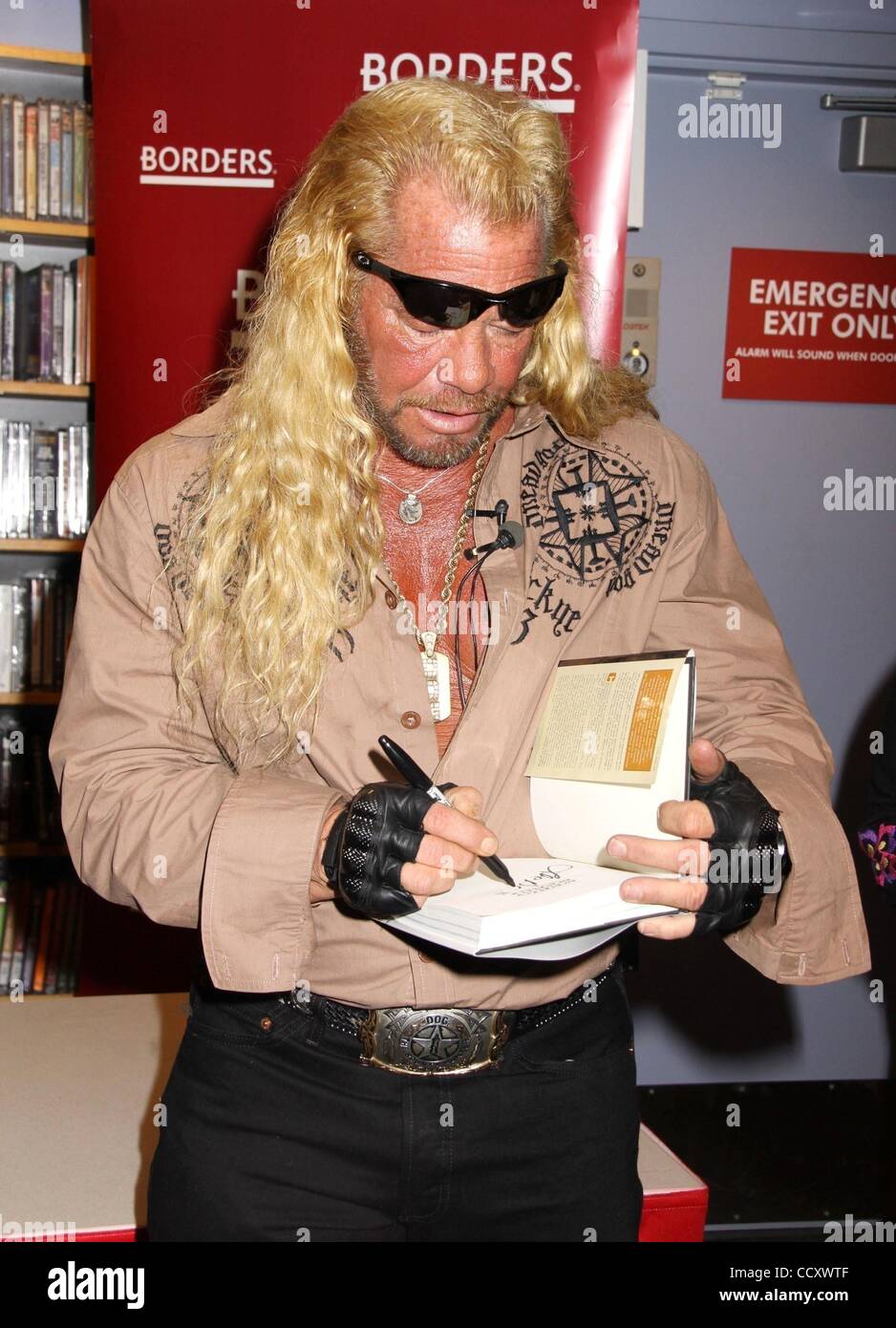 Dog the bounty hunter aka duane chapman hi-res stock photography and ...