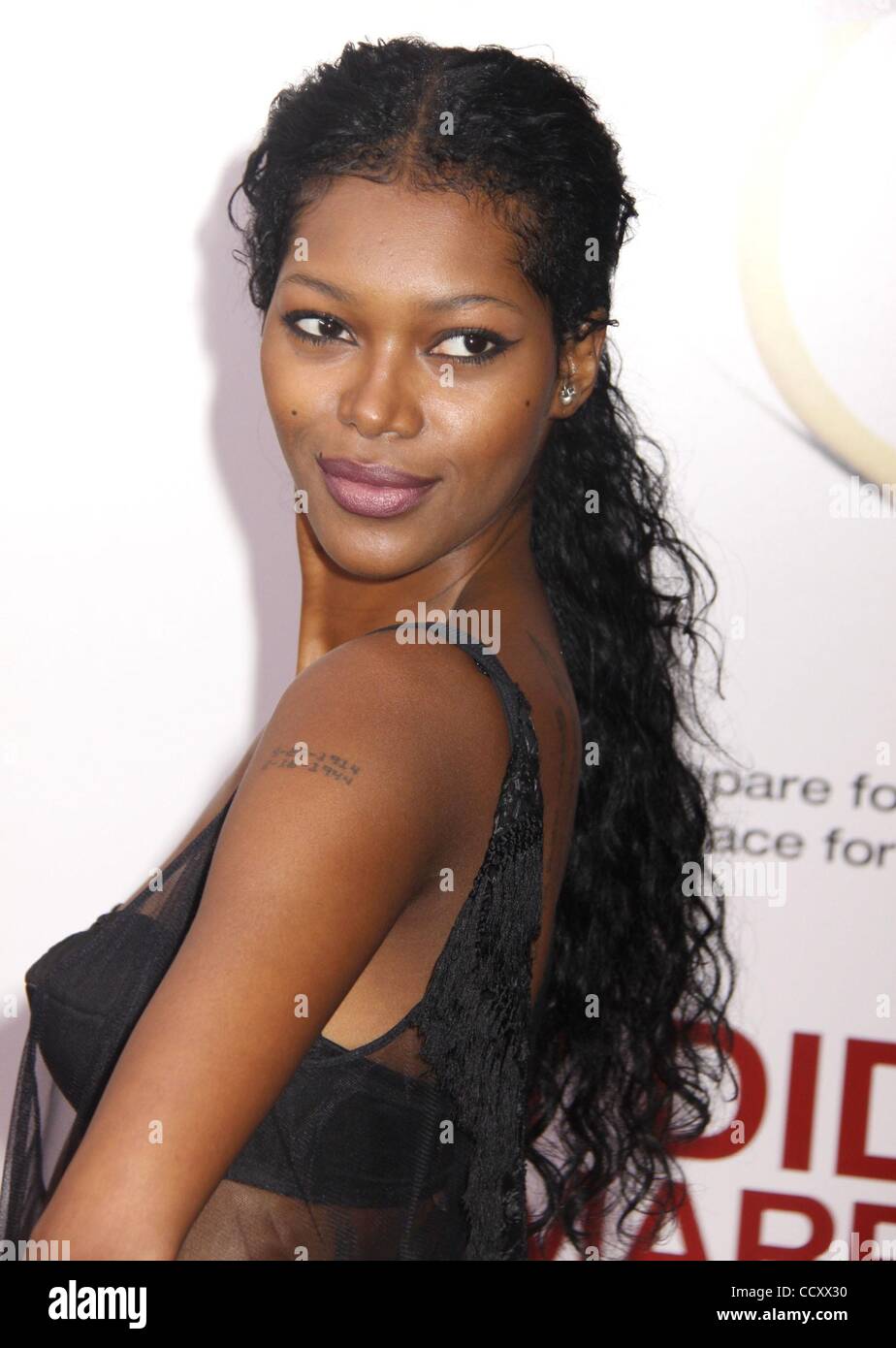 Mar 22, 2010 - New York, New York, USA - Model JESSICA WHITE attends ...