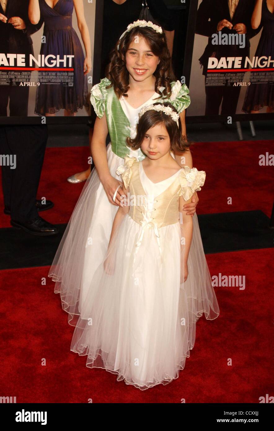 Emily evan rae and savannah paige rae hi-res stock photography and ...