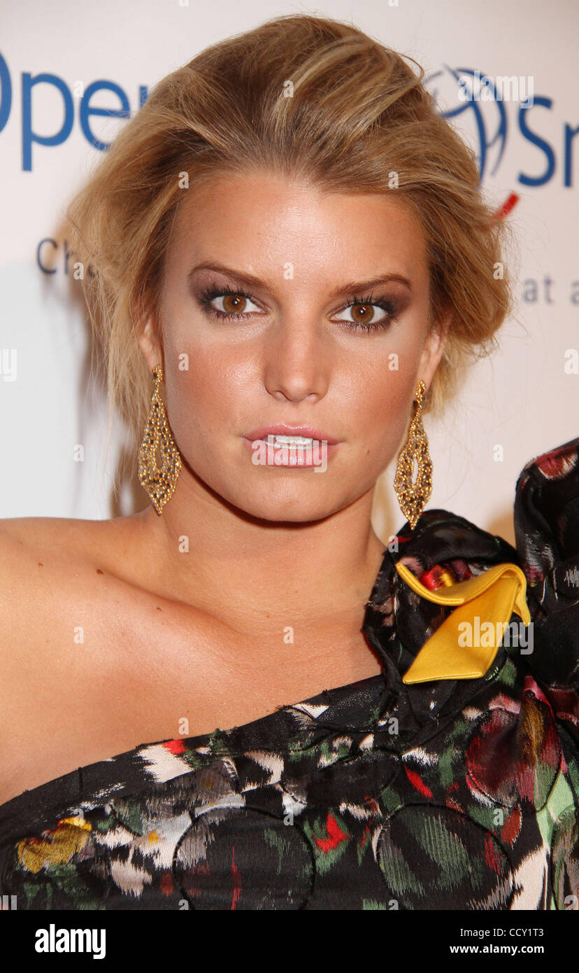 Singer JESSICA SIMPSON attends the Operation Smile Annual Gala held at ...