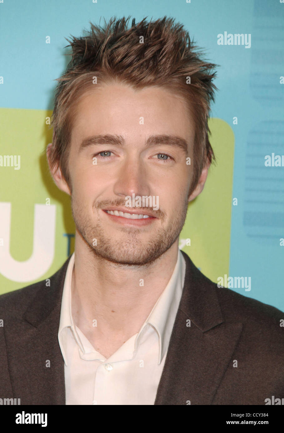 Actor ROBERT BUCKLEY attends the CW Upfront held at Madison Square ...