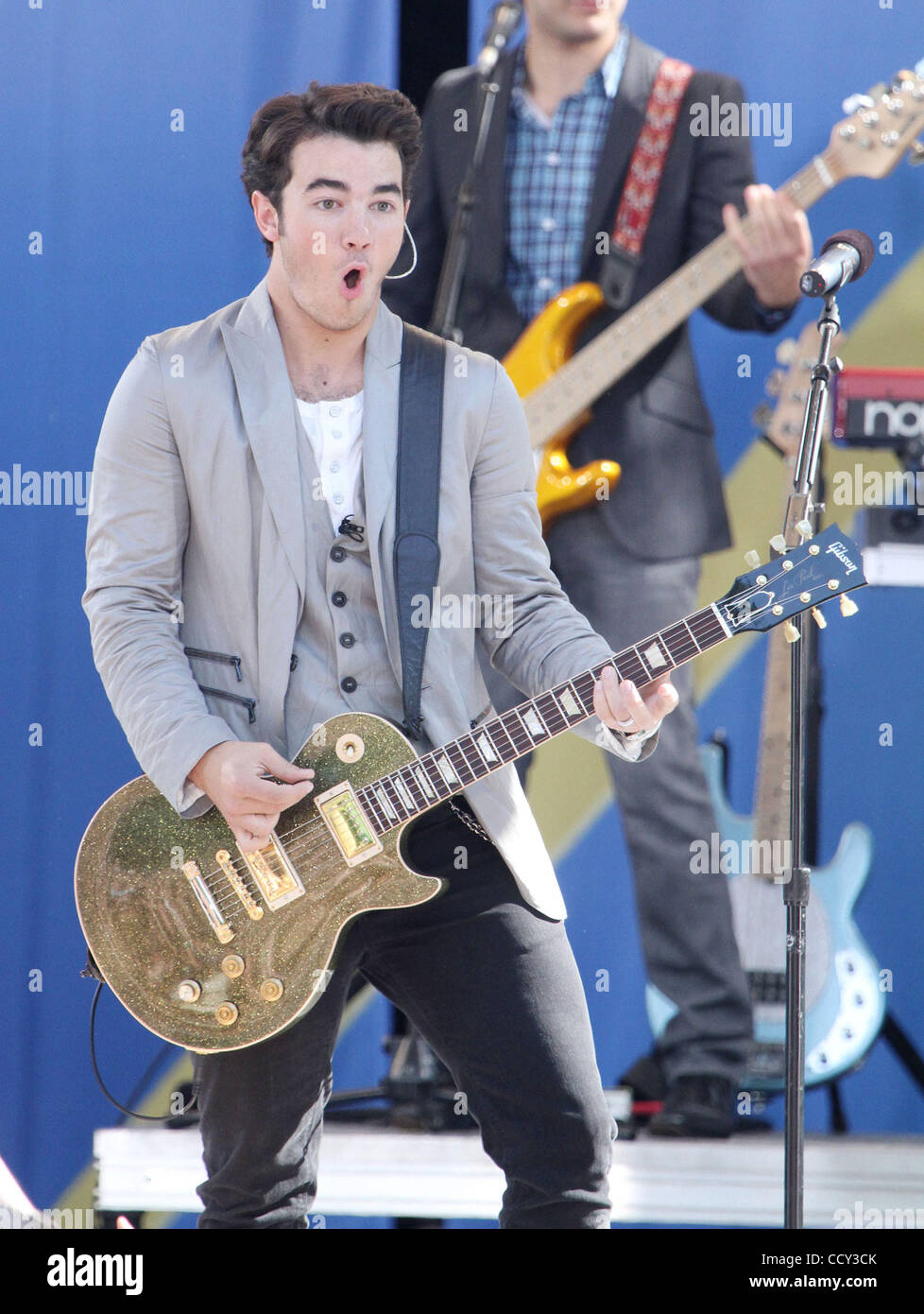 Kevin Jonas Guitar Gibson