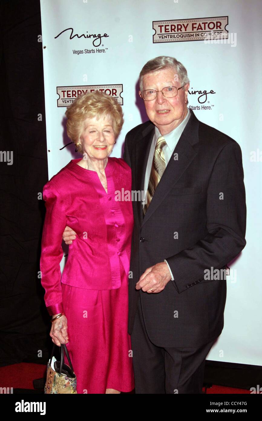 Terry fator and wife hi-res stock photography and images - Alamy