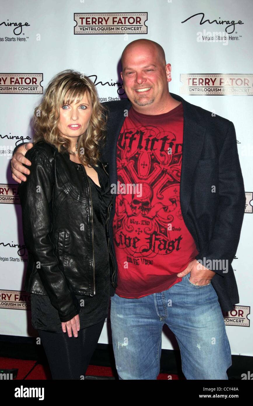 Terry fator and wife hi-res stock photography and images - Alamy