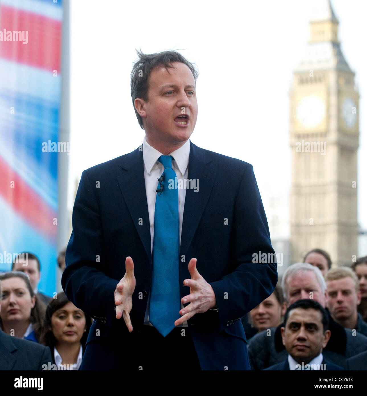 Hal0021918 David Cameron launches his election bid at County Hall ...