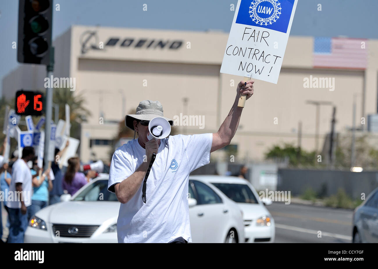 LONG BEACH, CALIF. USA -- Mike Buckau, a C-17 inspector, protests with ...