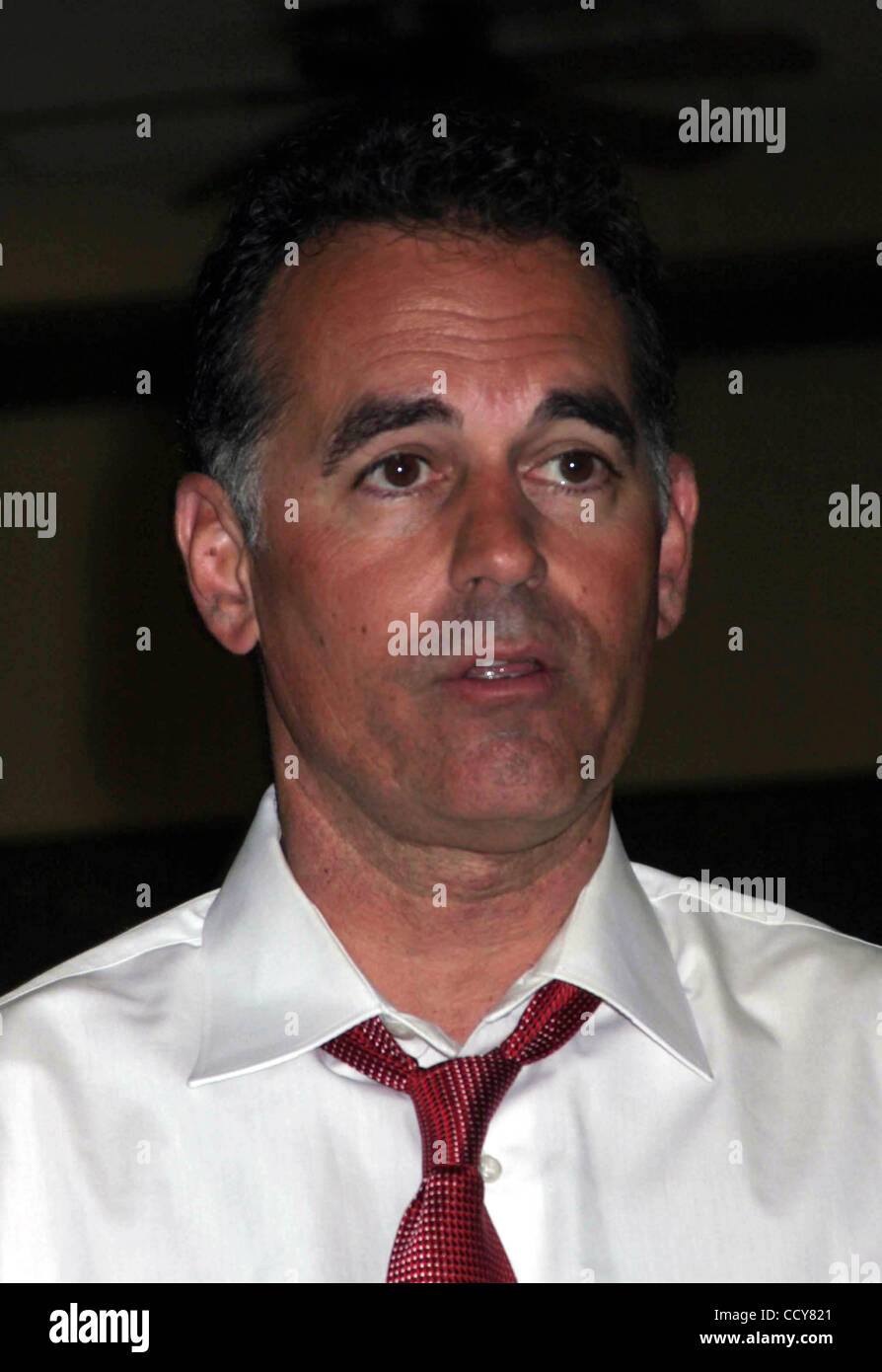 May 29, 2010 - Hollywood, California, U.S. - DANNY TARKANIAN makes a ...