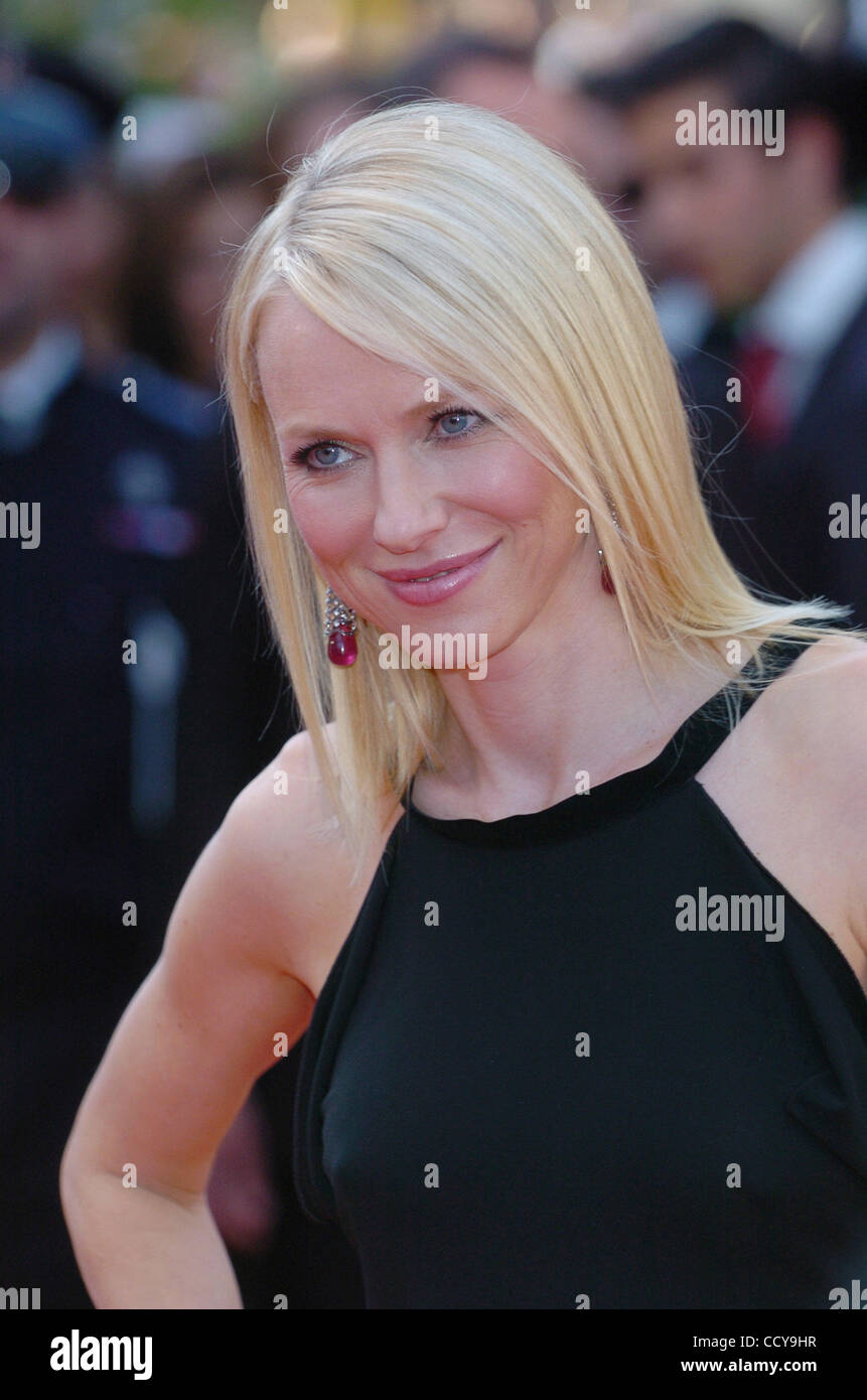 Actress Naomi Watts attends the premiere of 'Biutiful' held at the ...