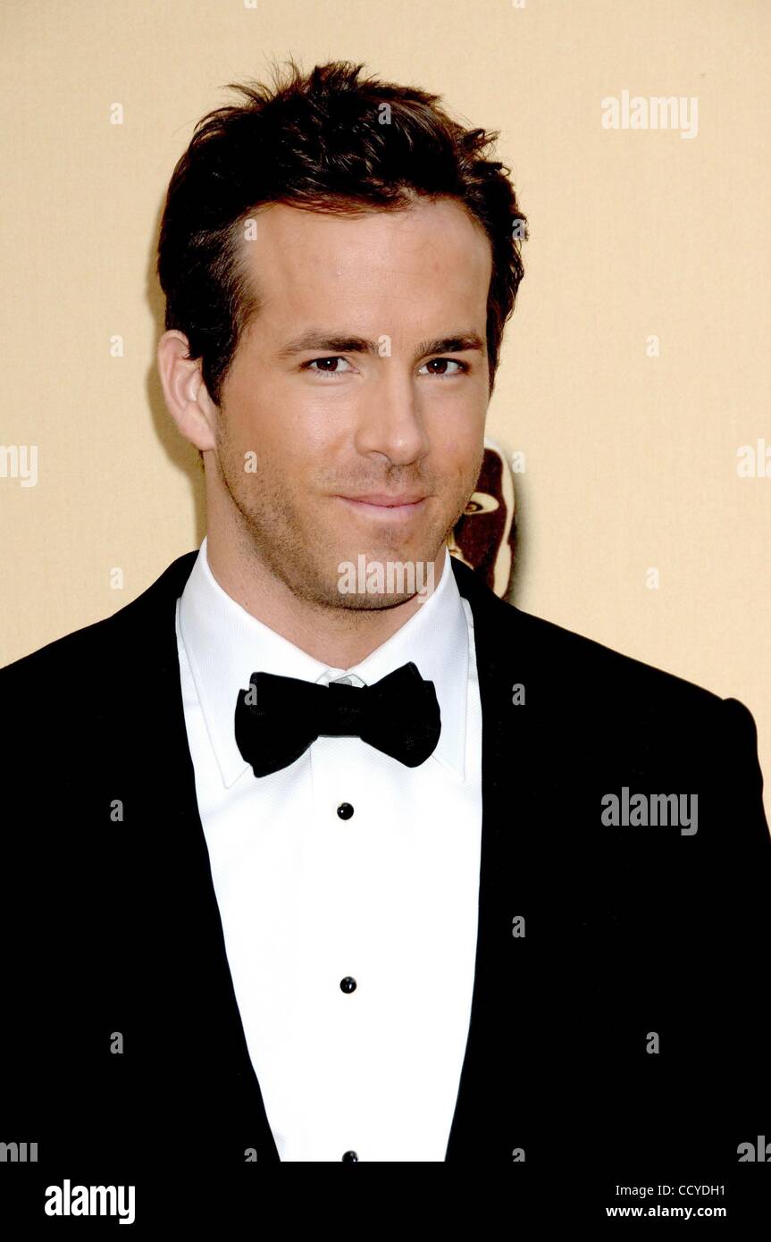 Mar 07, 2010 - Los Angeles, California, USA - Actor RYAN REYNOLDS at ...