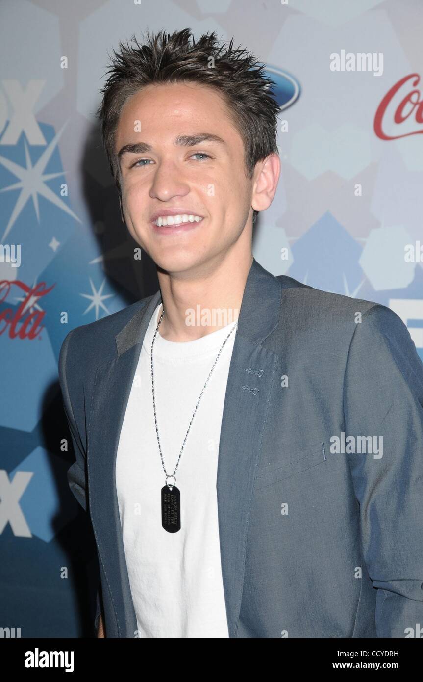 Mar 11, 2010 - Los Angeles, California, USA - Singer AARON KELLY at the ...