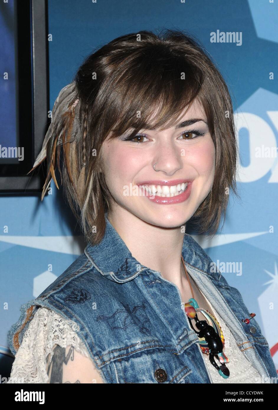 Mar 11, 2010 - Los Angeles, California, USA - Singer SIOBHAN MAGNUS at ...