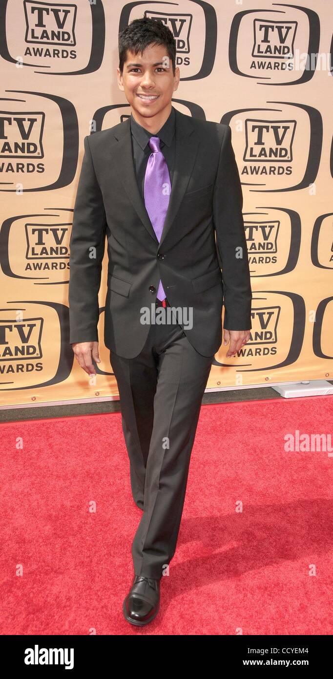 Apr 17, 2010 - Los Angeles, California, USA - Actor JEREMY RAY VALDEL ...