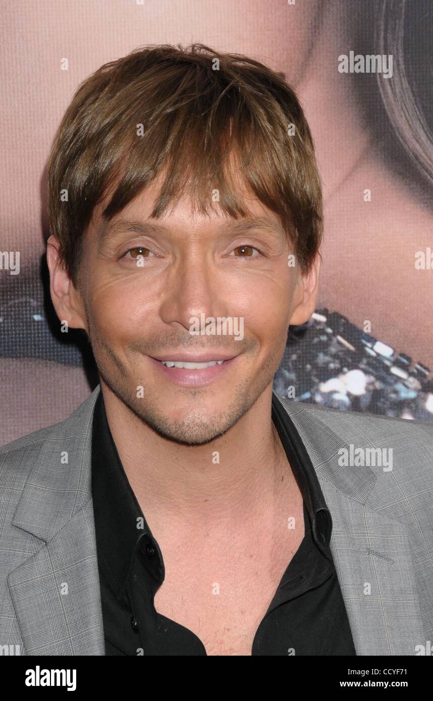 Apr 27, 2010 - Los Angeles, California, USA - Hairdresser KEN PAVES at ...
